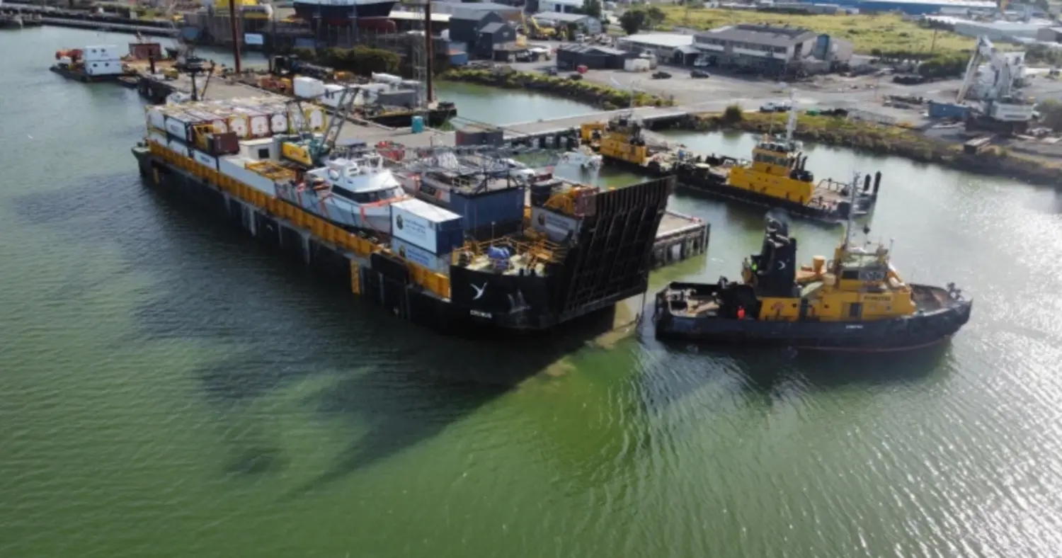 Samoa Observer | Manawanui sinking: Fuel removal boat leaves NZ