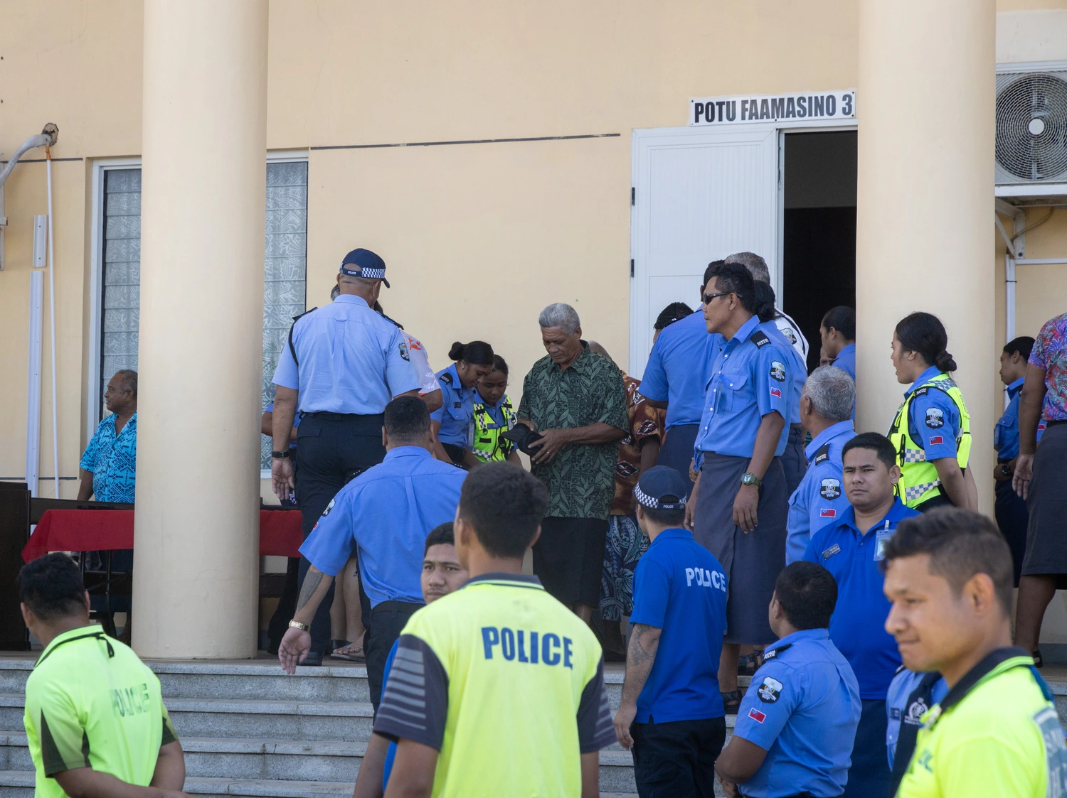Samoa Observer | Courtroom fight, judge walks out