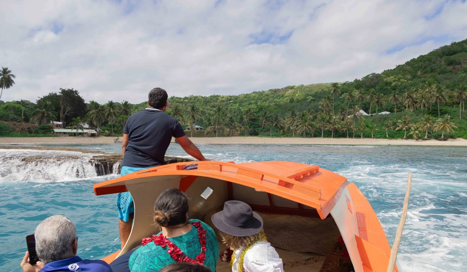 Samoa Observer | A.H.C. supports Manono, Apolima solar project