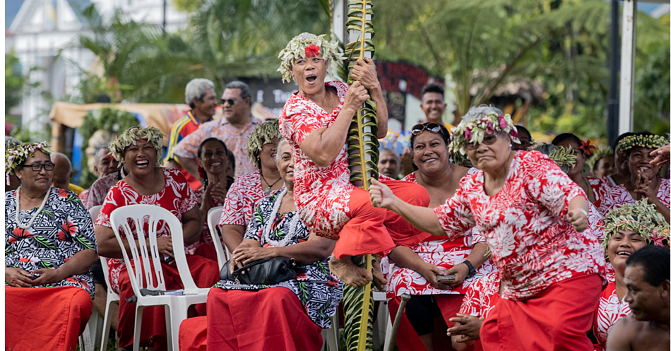 Samoa Observer | Mother's Day floats on parade