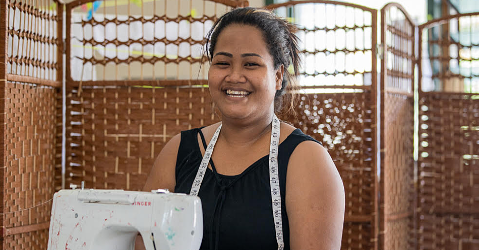 Samoa Observer | Singer puts down mic for White Sunday