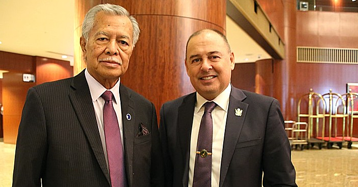 Samoa Observer | Pacific Islands Forum meets with Japanese PM