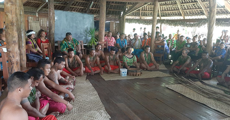 Samoa Observer | Villagers get language training