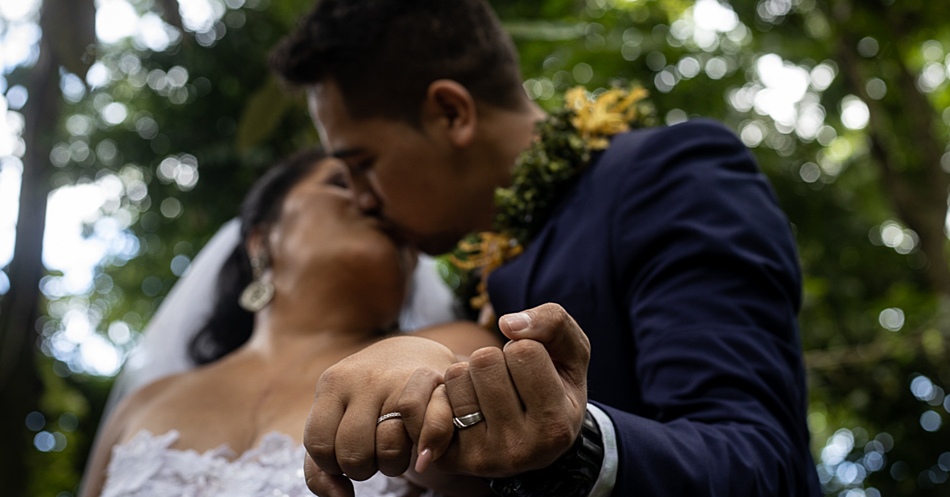 Samoa Observer | Couple tie knot after four years of dating