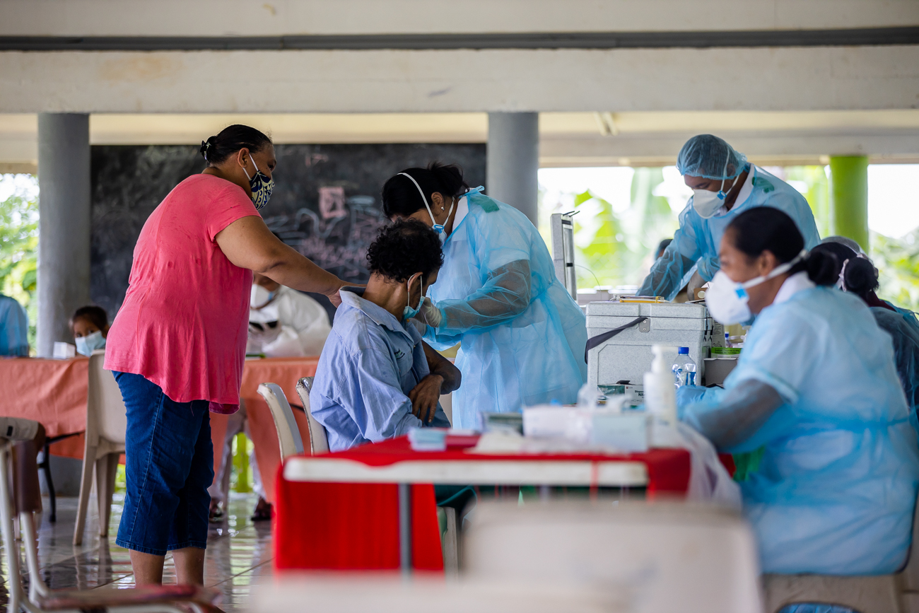 Samoa Observer | Samoans struggle with social distancing as COVID-19
