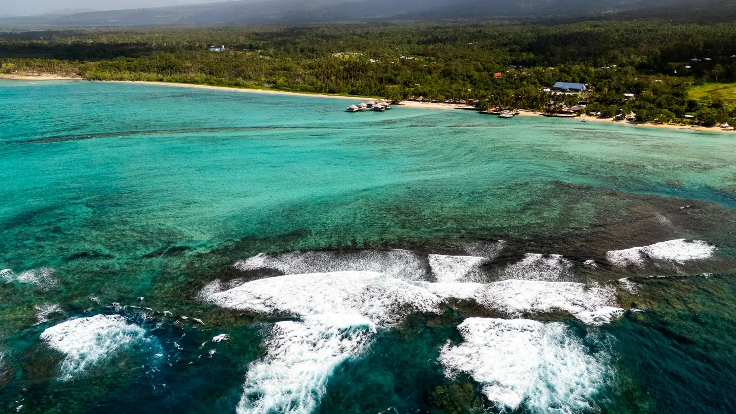 Samoa Observer | Manawanui sinking: Diesel smell overwhelms Sataoa