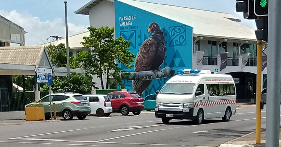 Samoa Observer | Police rescue man who fell down seawall