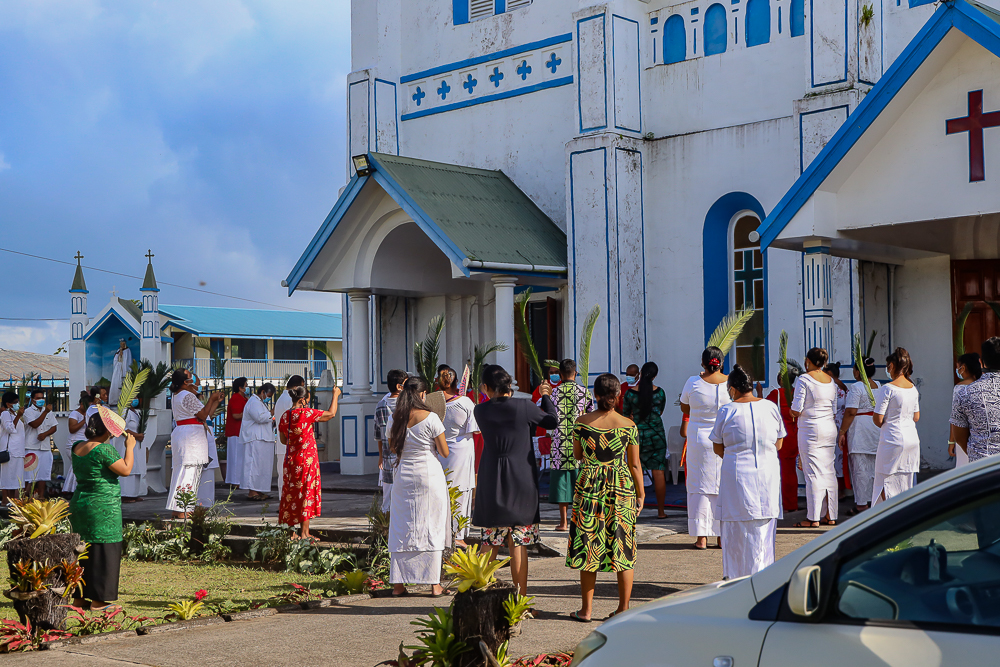 Samoa Observer | Churches reopen as congregations celebrate Palm