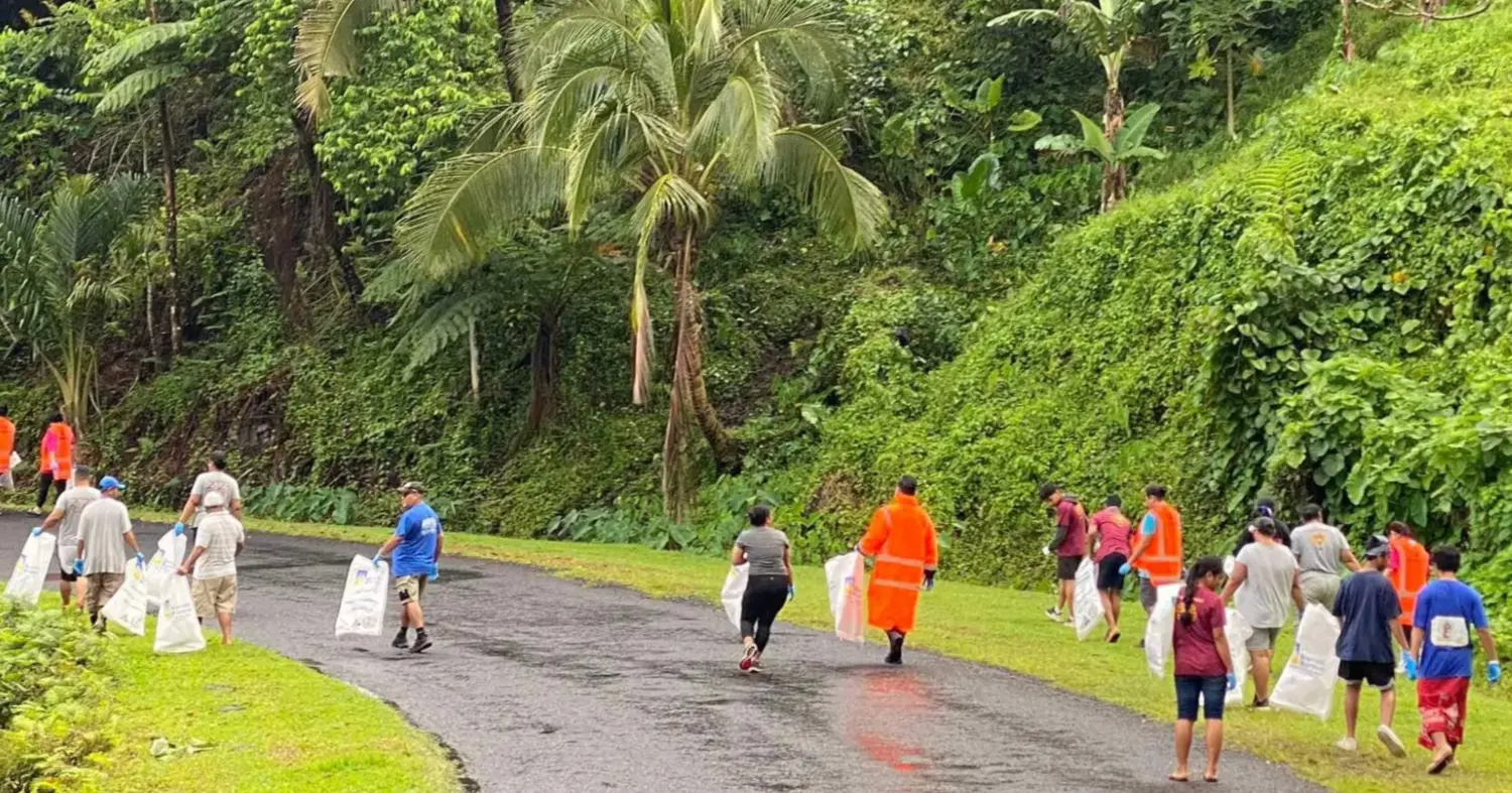 Samoa Observer | Magiagi youth halfway to meet plastics target