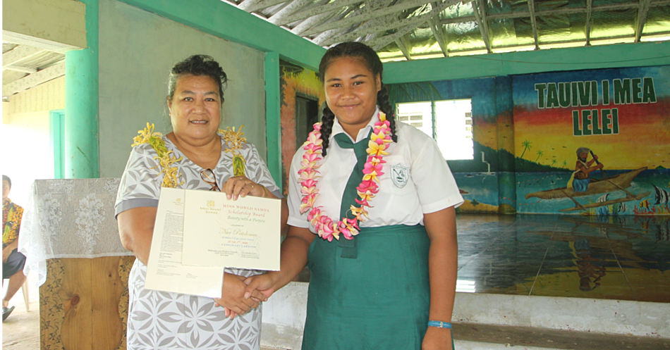 Samoa Observer | Amoa College student grateful for scholarship