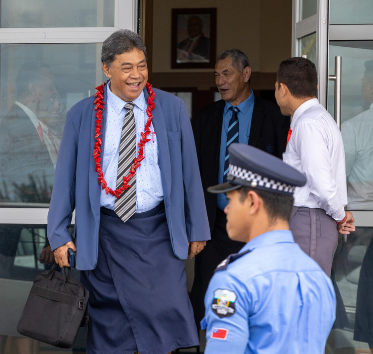 Samoa Observer | Fiame shoots down 'stock exchange talks'