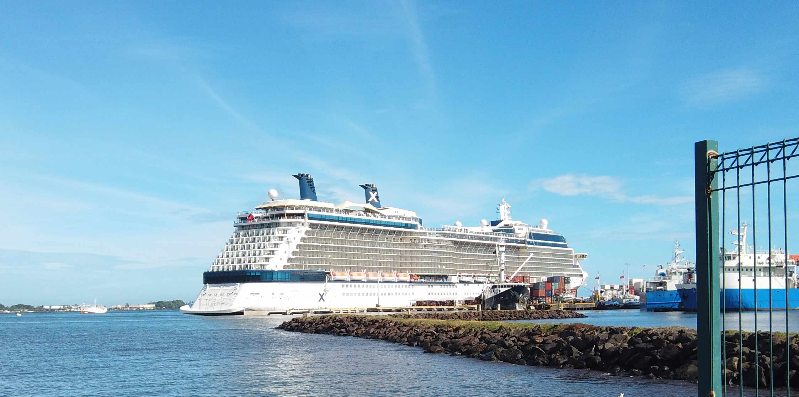 Samoa Observer | Celebrity Solstice cruise ship visits Samoa