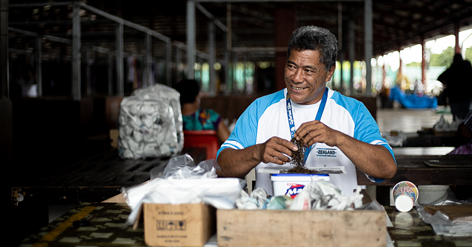 Samoa Observer | Samoan tobacco pays income but on decline