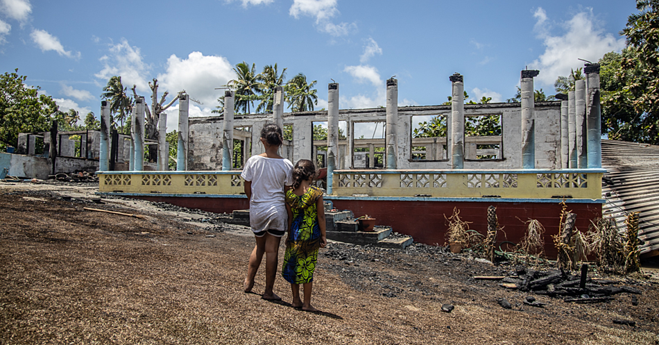 Samoa Observer | Family escapes as fire destroys home