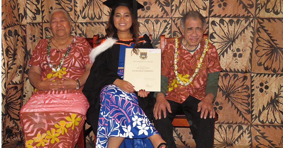 Samoa Observer | Samoan achieves milestone for extended family