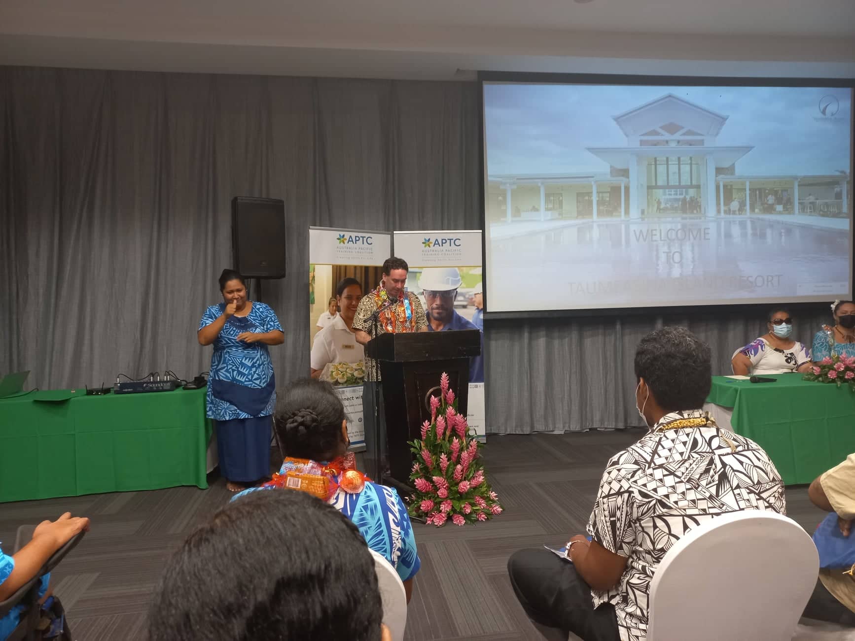 Samoa Observer | Ten N.O.L.A. members receive A.P.T.C. awards