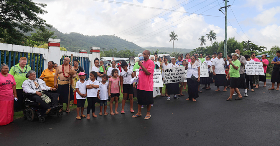 Samoa Observer | Protesters flag customary land fears with Head of