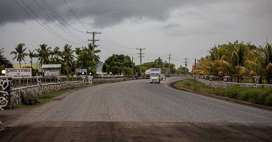 Samoa Observer | Asphalt laid on Faleula and Puipa’a road project