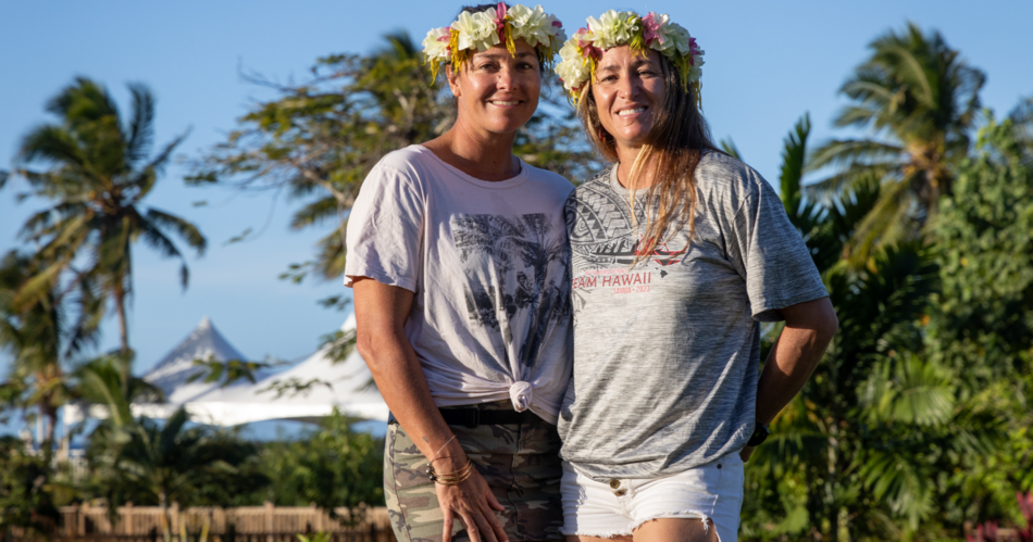 Samoa Observer | Hawaiian paddlers fight fire to make Samoa trip