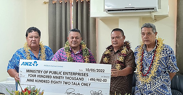 Samoa Observer | S.L.C. presents $490,000 dividend